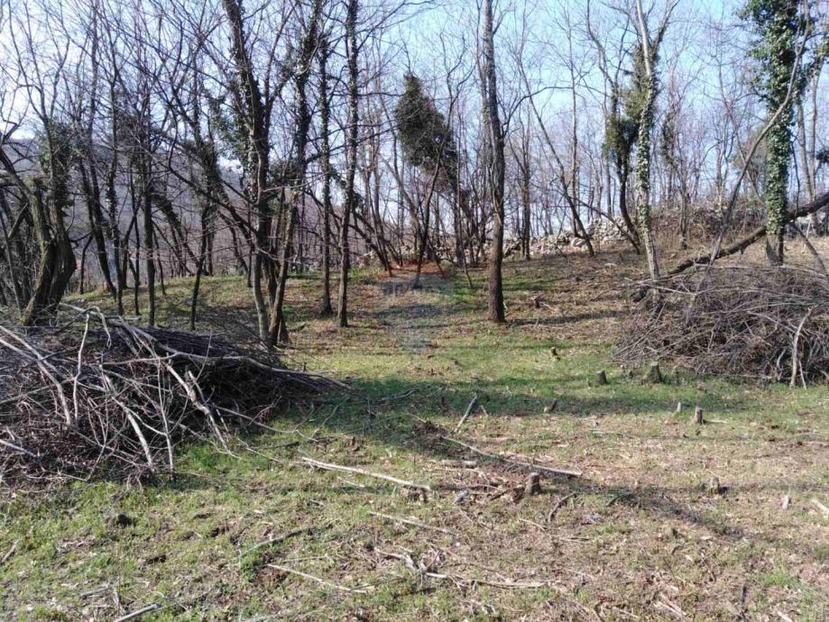 Grobnik, građevinski teren za obiteljsku kuću!