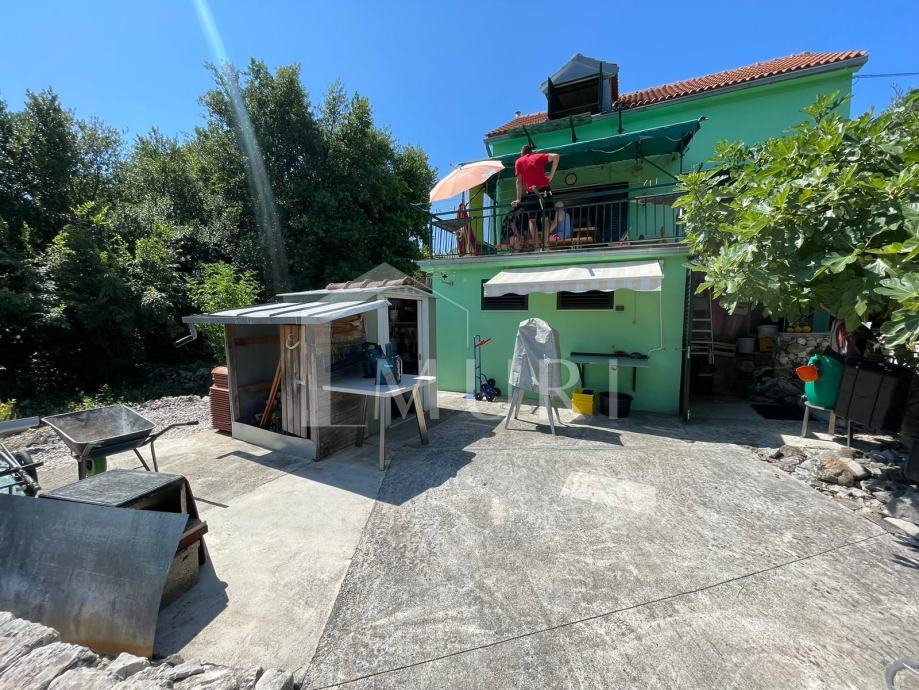 HODILJE, PELJEŠAC- kuća 75m2 (prodaja)