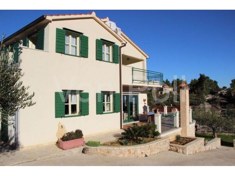 Hvar, Vrisnik,-kuća za odmor sa bazenom i divnim pogledom