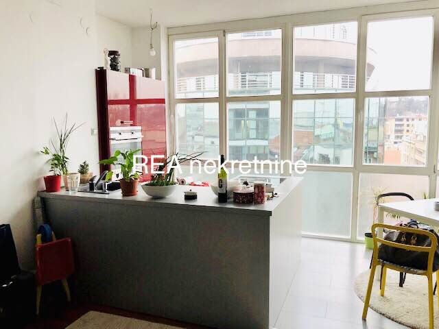 Iblerov neboder, top lokacija, 90 m2! (prodaja)