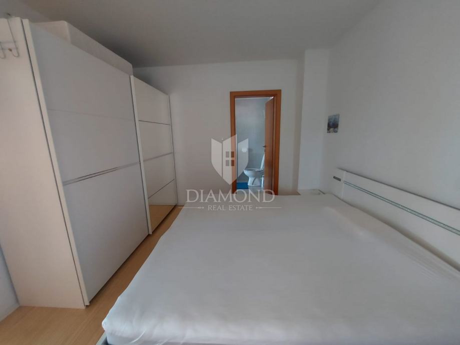 Ičići, stan na prvom katu sa prekrasnim pogledom na more (prodaja)