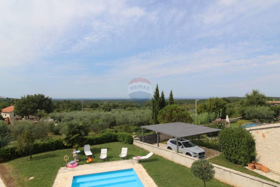 ISTRA, BADERNA OKOLICA, LIJEPA SAMOSTOJEĆA KUĆA NA UZVISINI POGLED MOR ...