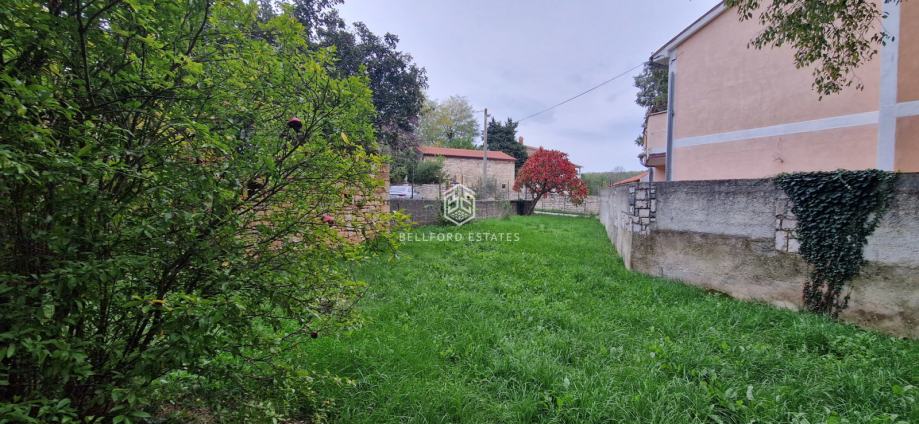 Istra, Baderna, samostojeća kuća + pomoćni objekt 150m2 (prodaja)