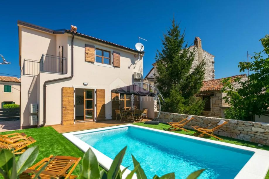 ISTRA, BALE - Novogradnja! Kuća u samom centru grada (prodaja)