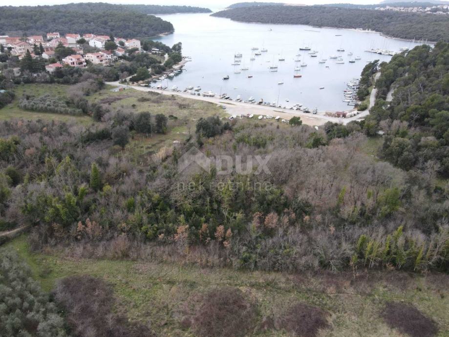 ISTRA, BANJOLE - Atraktivno zemljište pred urbanizaciju s pogledom na