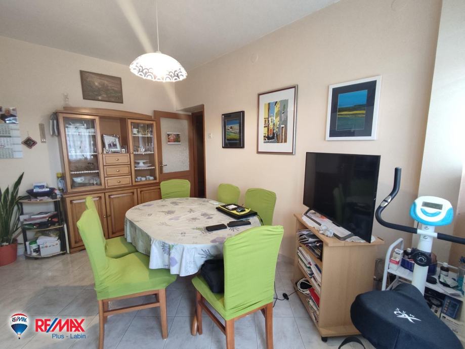 ISTRA,LABIN, CENTAR, STAN 70 M2 (prodaja)