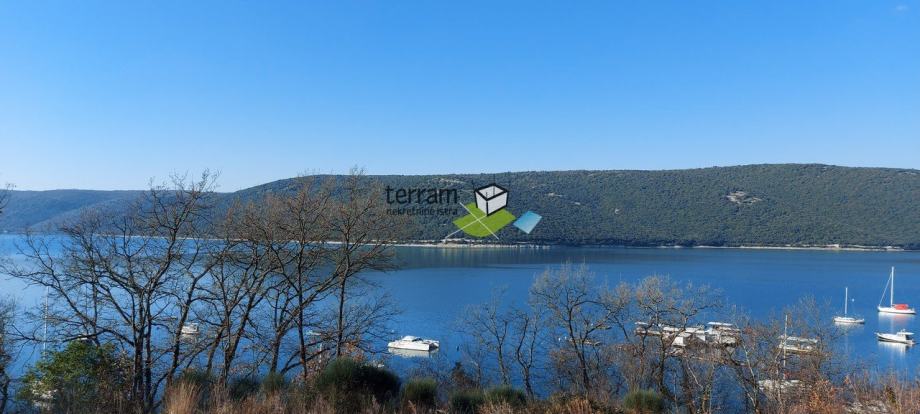 Istra, Labin, Trget atraktivno građevinsko zemljište 7645 m2 s otvoren