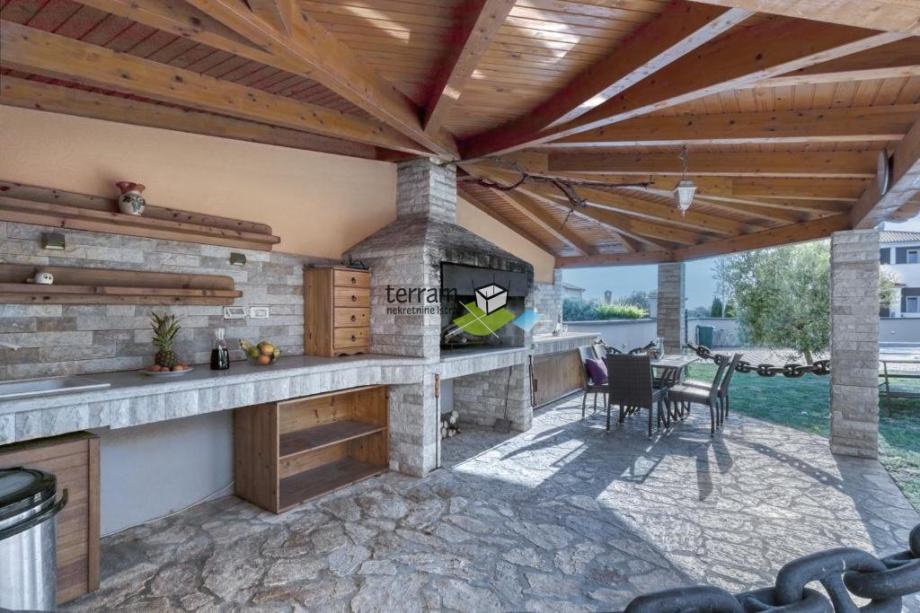 Istra, Ližnjan, Jadreški, Villa 460m2, okućnica 771m2 s bazenom, #prod ...