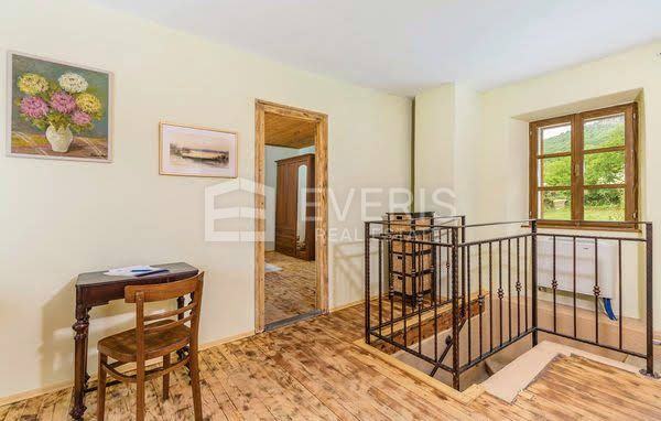 Istra, Roč, kamena kuća s bazenom 146 m2 (prodaja)