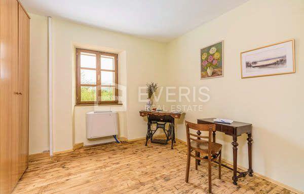 Istra, Roč, kamena kuća s bazenom 146 m2 (prodaja)