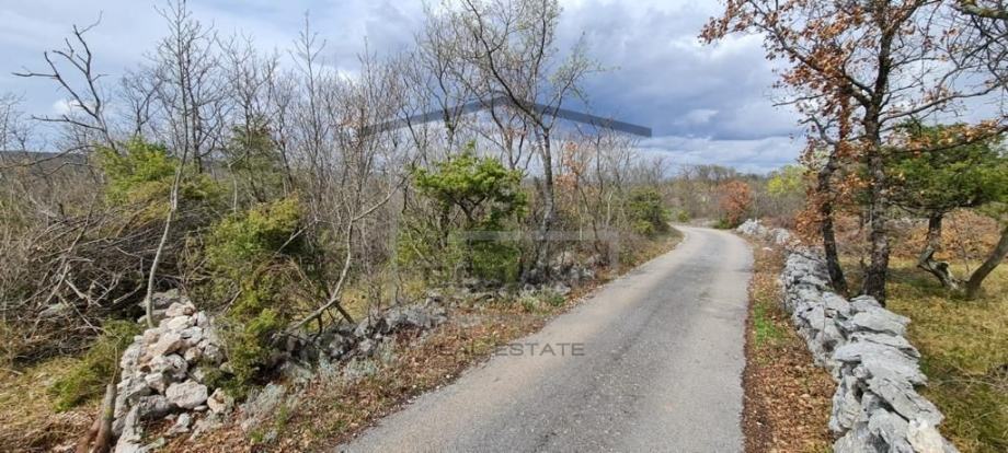ISTRA, TRGET, GRAĐEVINSKO ZEMLJIŠTE S POGLEDOM NA MORE