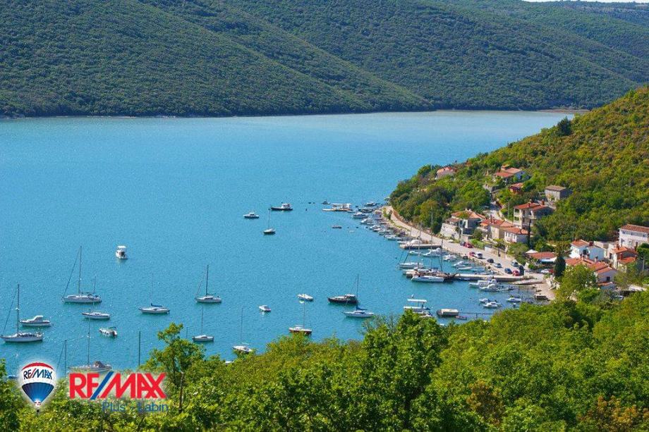 ISTRA, KUĆA U OKOLICI TRGETA SA POGLEDOM NA MORE (prodaja)