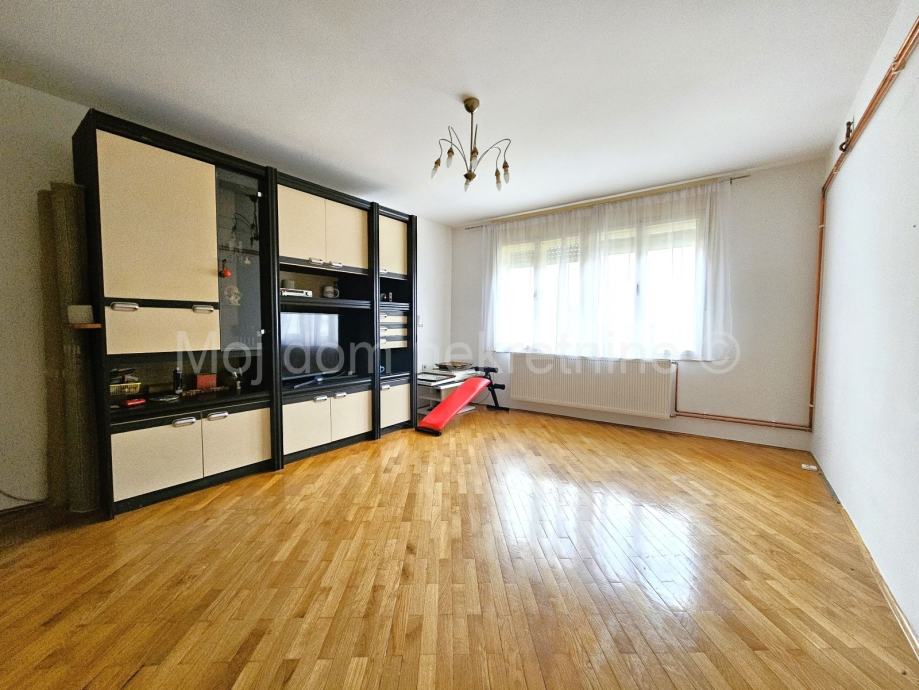 Ivanja Reka, 2 stana s vrtom, 124m2 (prodaja)