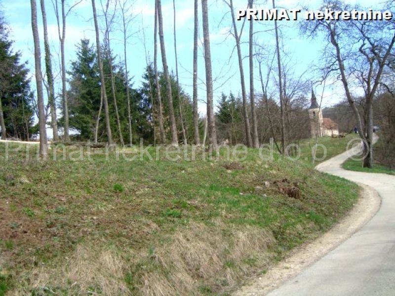 Izuzetna prilika - na brijegu iznad rijeke Kupe