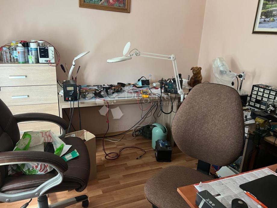 Izuzetna prilika - kuća u Sesvetskom Kraljevcu s dvorištem (prodaja) Izuzetna prilika - kuća u Sesvetskom Kraljevcu s dvorištem (prodaja)