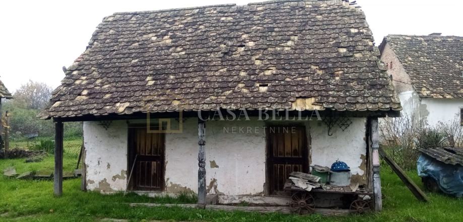 IZUZETNO POVOLJNO!!! Ivanovci- Kuća, dvor i oranica - 3.683,00 m2 (prodaja)