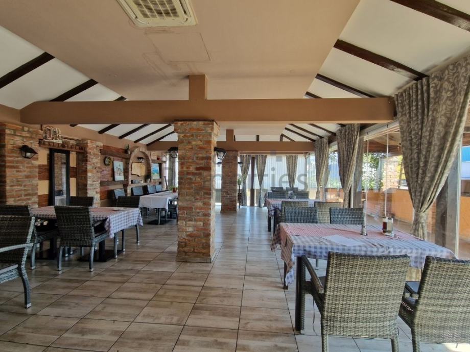 JANKOMIR - RESTORAN U RADU S PUNO POSLOVNOG POTENCIJALA (prodaja)