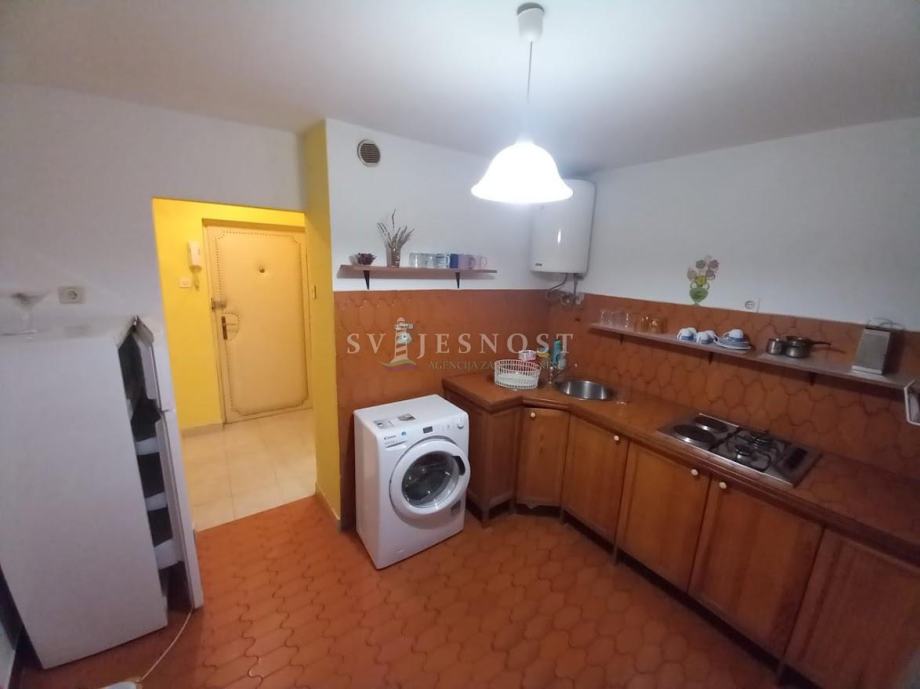 Jednosoban stan 30 m2 na Donjoj Vežici (iznajmljivanje)