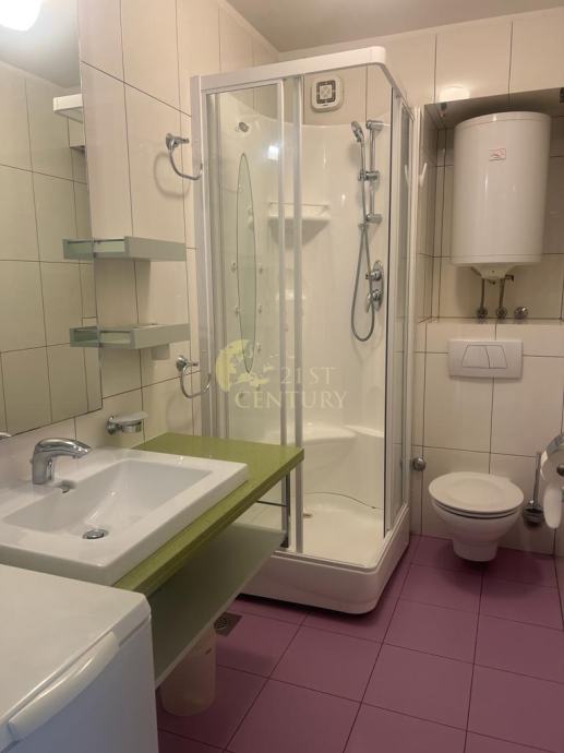 ***Jednosoban stan s otvorenim pogledom na more*** (prodaja)