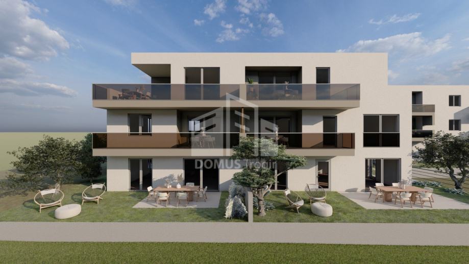 KASTEL NOVI*** Apartman na prvom katu