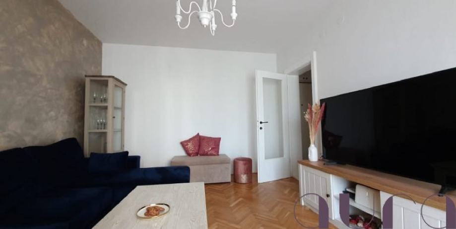 Komforan dvosoban stan (70m2) - dugoročni najam (iznajmljivanje)