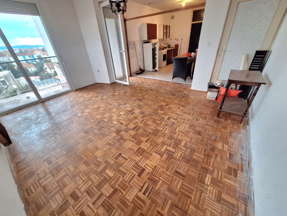 Komforan dvosoban stan p. 77.20 m2, Zadar (Bulevar) S POGLEDOM NA MORE (prodaja)