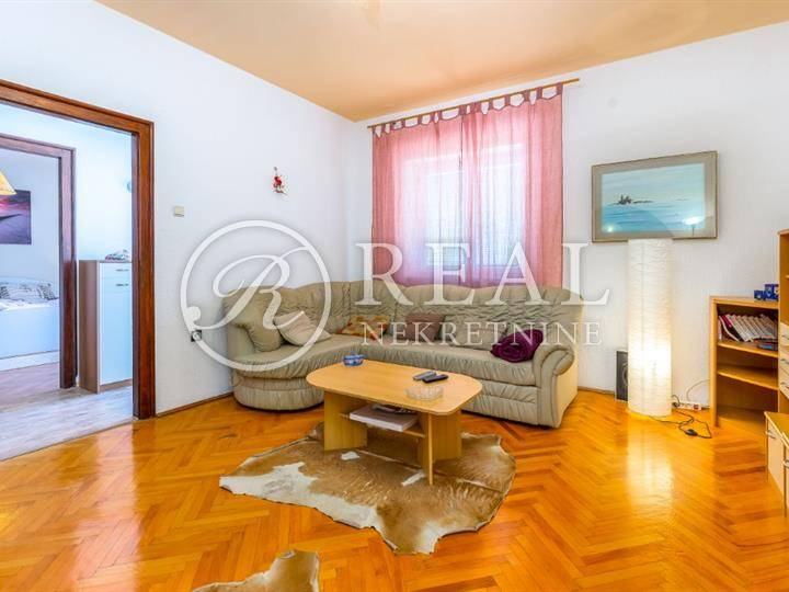 Kostrena,etaža kuće 120 M2,najam (iznajmljivanje)