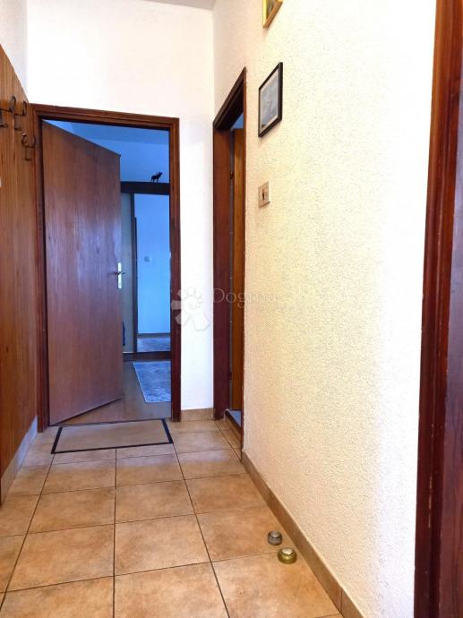 Kostrena, etaža kuće sa pogledom na more (prodaja)