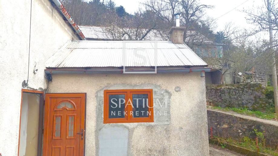 KRIVI PUT, SENJ, KUĆA ZA ODMOR (prodaja)