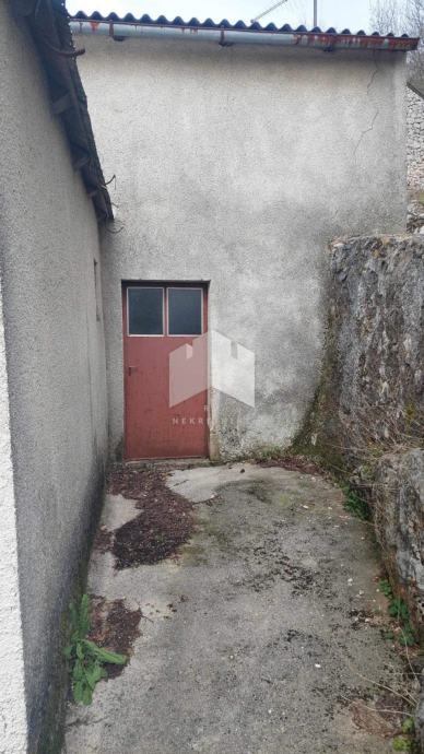 Krivi put, Senj, kuća (prodaja)