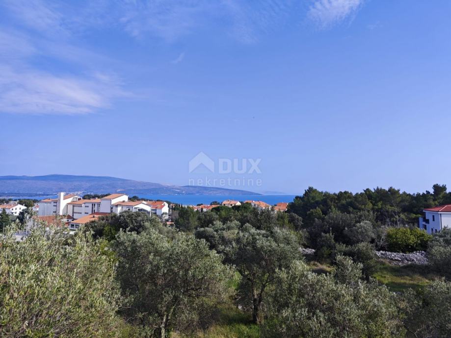 KRK, GRAD KRK, CENTAR - građevinsko zemljište 1.325 m2 s pogledom na m