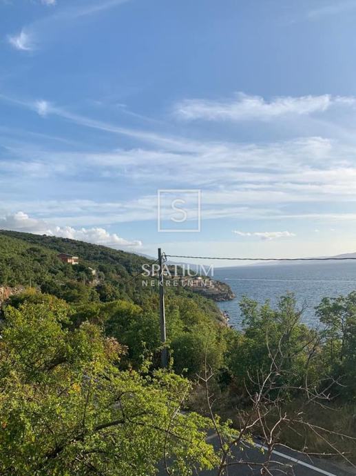 KRMPOTE, GRAĐEVINSKO ZEMLJIŠTE S POGLEDOM NA MORE