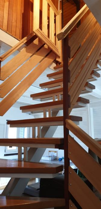 Kuća - 124,00 m2 - zemljište 1198m2 - Zagreb, Gornja Dubrava, Dankovec ...