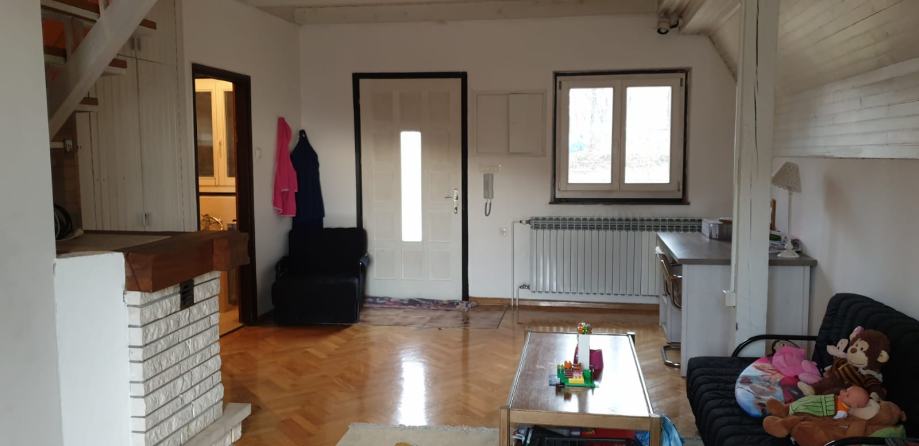 Kuća - 124,00 m2 - zemljište 1198m2 - Zagreb, Gornja Dubrava, Dankovec ...