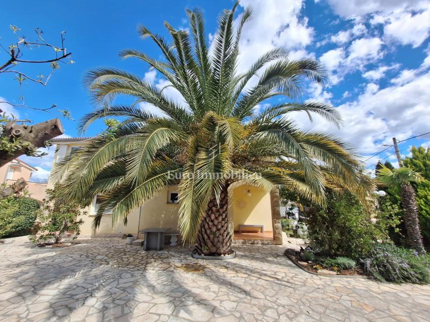 Kuća 200 metara od mora, Malinska! (prodaja)