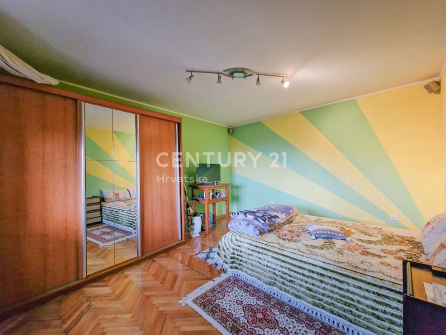 KUĆA S 3 KONOBE - OPATIJA, OKOLICA - PRODAJA (prodaja)
