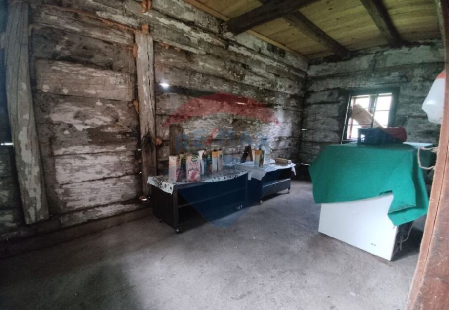 Velika Gorica, Orle, Ruča, kuća: 57.00 m2 + 1021 m2 okućnice (prodaja)