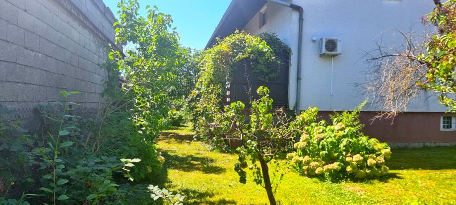 Sveta Nedjelja (Bestovje)- Kuća 190m2 na prekrasnoj parceli od 559m2 ...