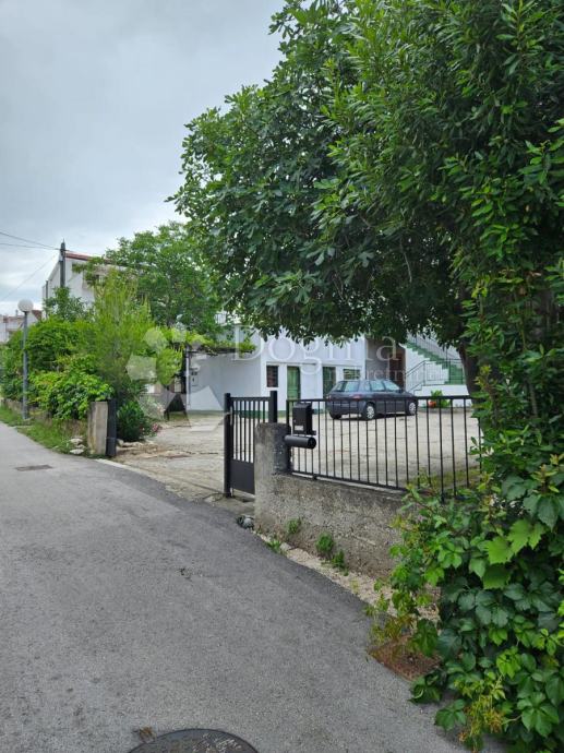 Kuća u Brodarici (prodaja)