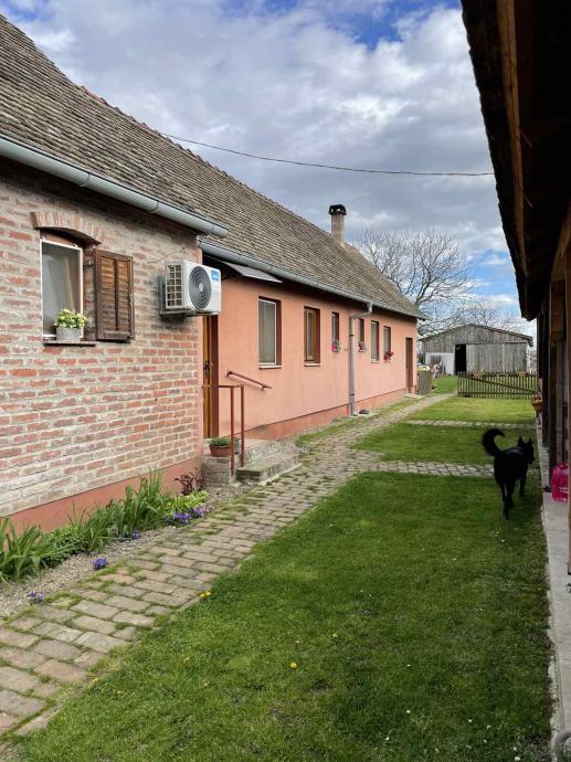 Kuća: Čepinski Martinci, 180.00 m2 (prodaja)