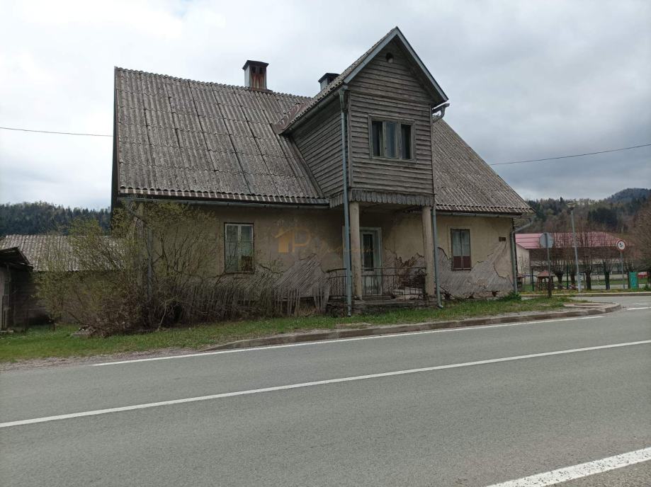 Kuća za Adaptaciju s Prostranim Dvorištem u Gerovu (prodaja)