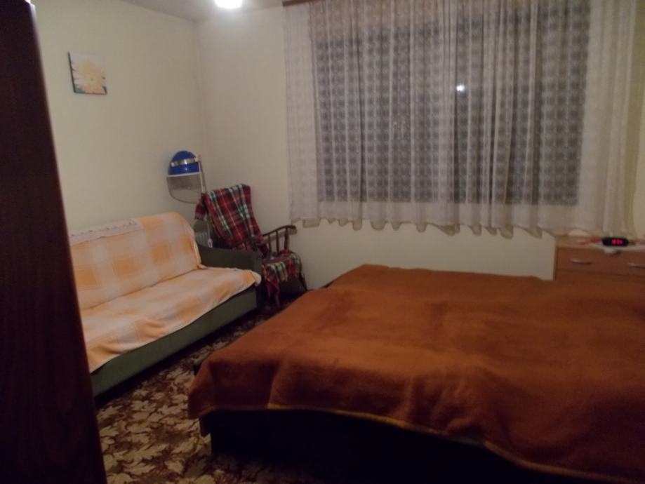 Kuća: Grabovac Banski, katnica, 100 m2 (prodaja)