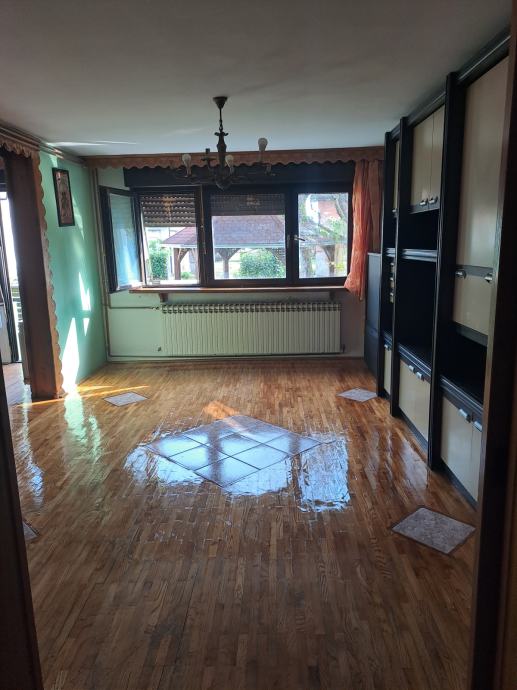 Kuća: Ježevo, 200.00 m2 (prodaja)