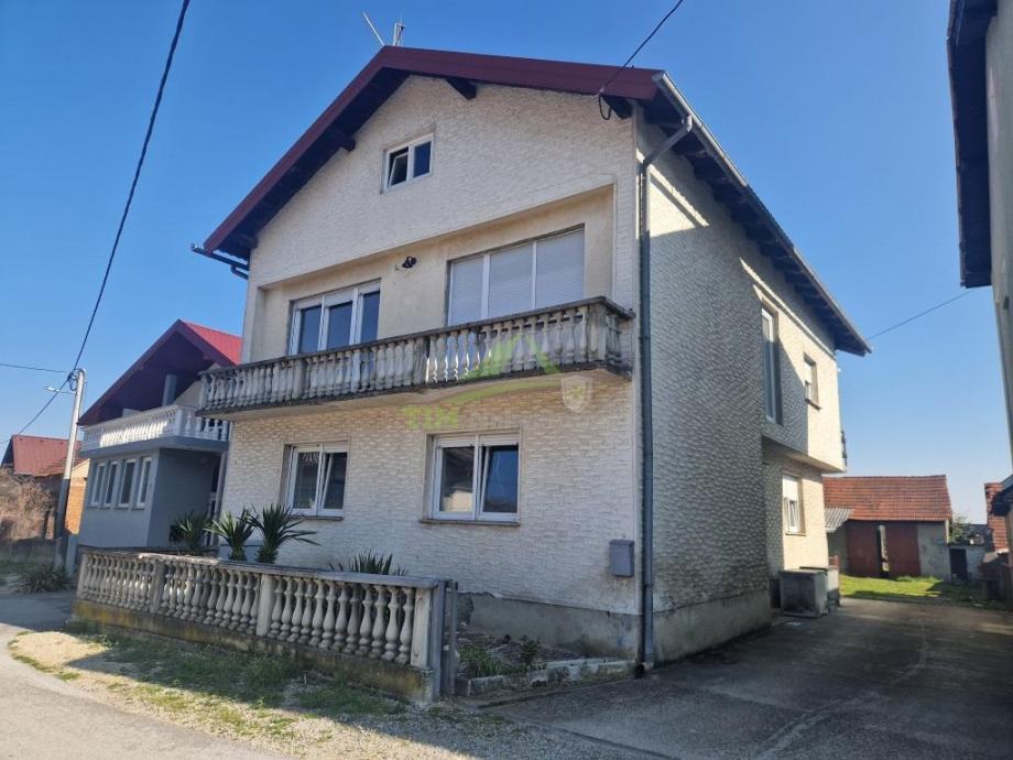 Kuća katnica sa dvorištem! Radovec - Cestica! (prodaja)