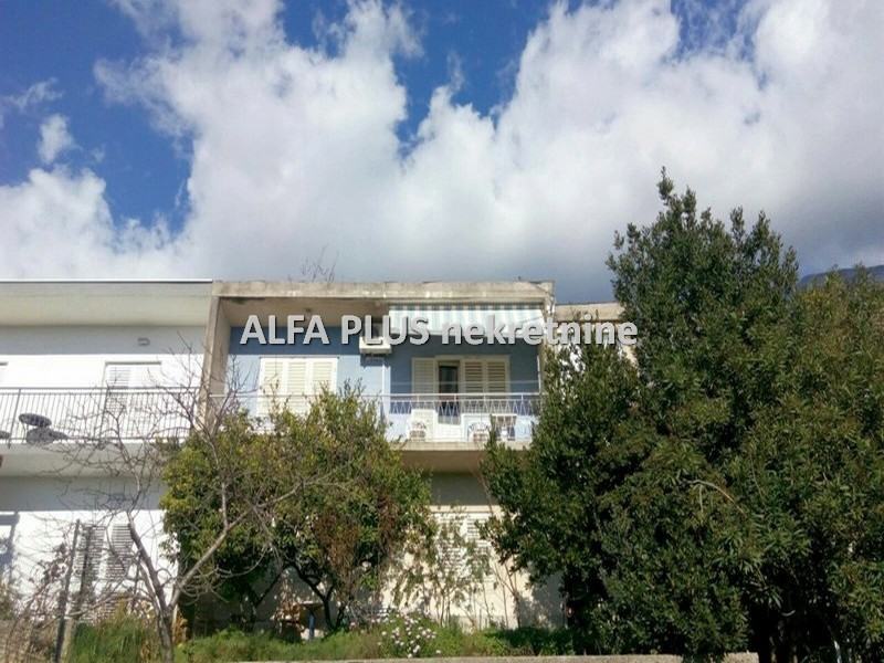 Kuća: Makarska, dvokatnica, 180 m2 (prodaja)