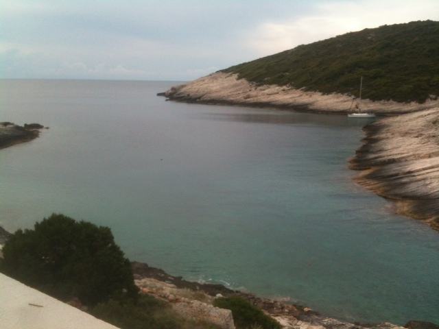 Kuća: Mala Travna otok Vis (prodaja)