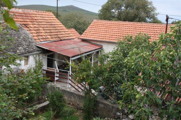 Kuća: Mokro Polje, katnica 200 m2 (prodaja)