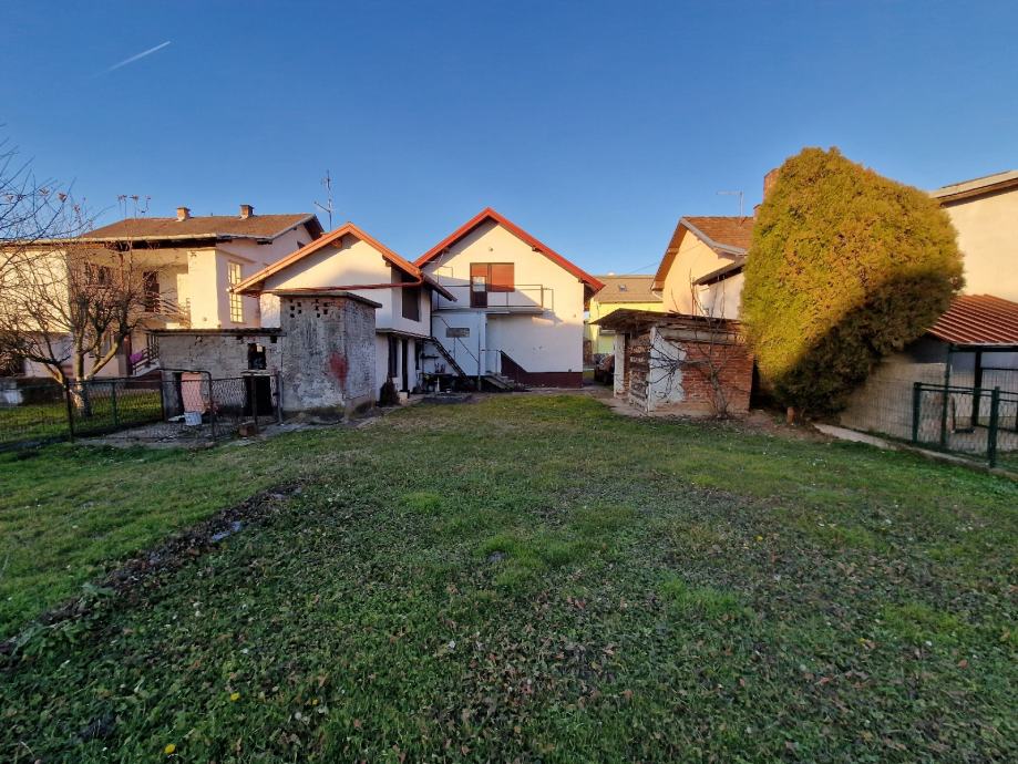 Kuca Novska (prodaja)