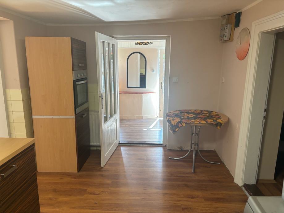 Kuća: Osijek, Hebrangova, prizemnica, 63.55 m2 (+ tavan 63,55m2) (prodaja)