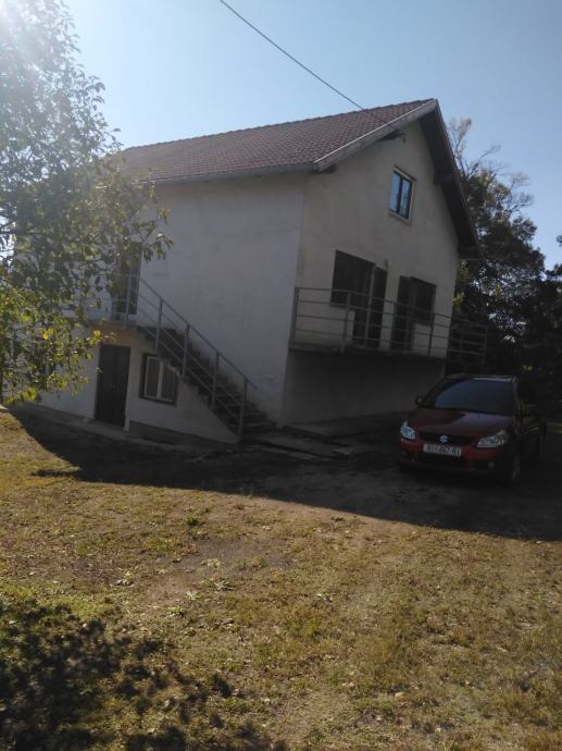 Kuća: Otočac, Drenov Klanac, 300.00 m2 (prodaja)